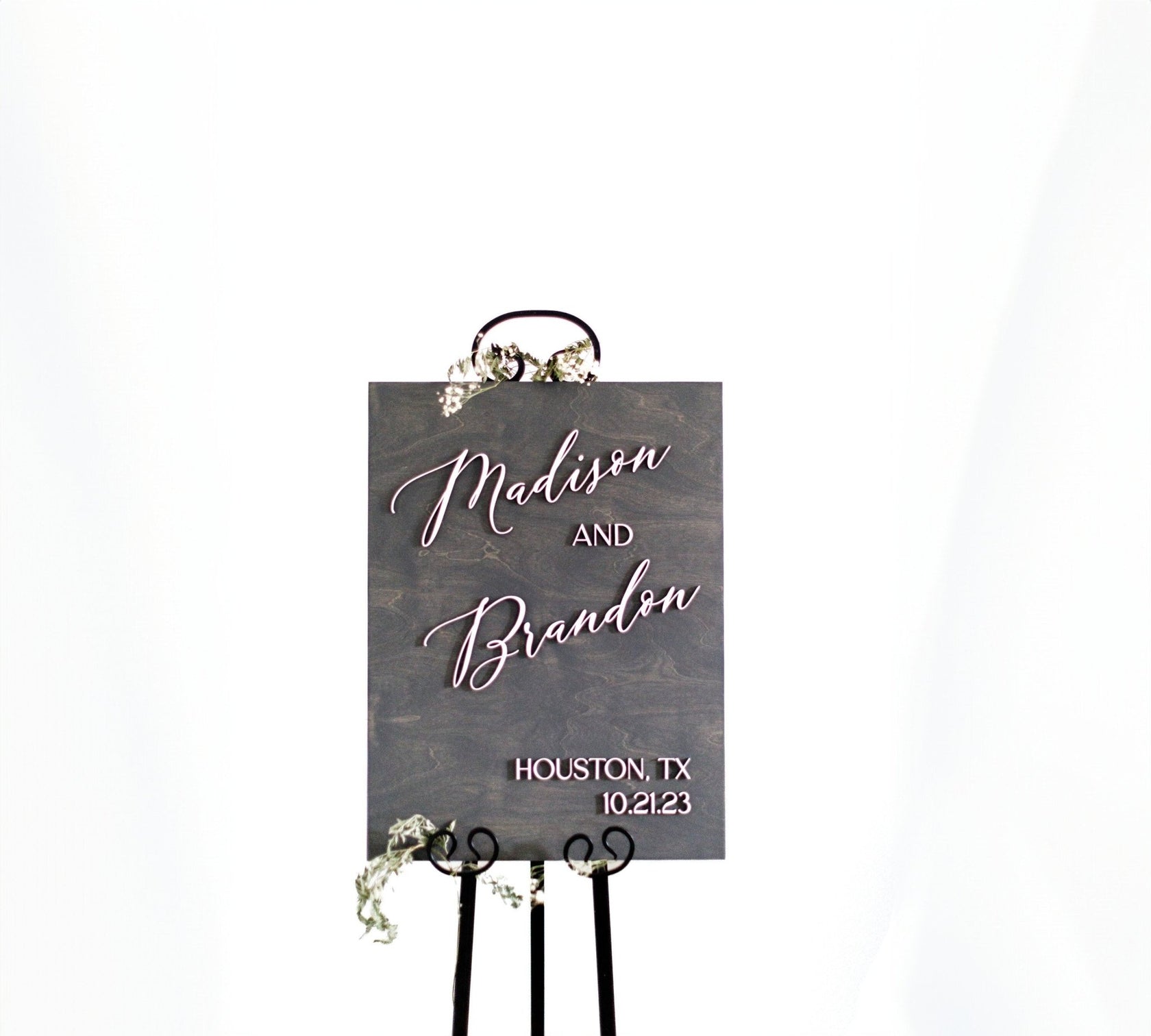 MADISON + BRANDON WEDDING WELCOME SIGN – Small Town Timbers