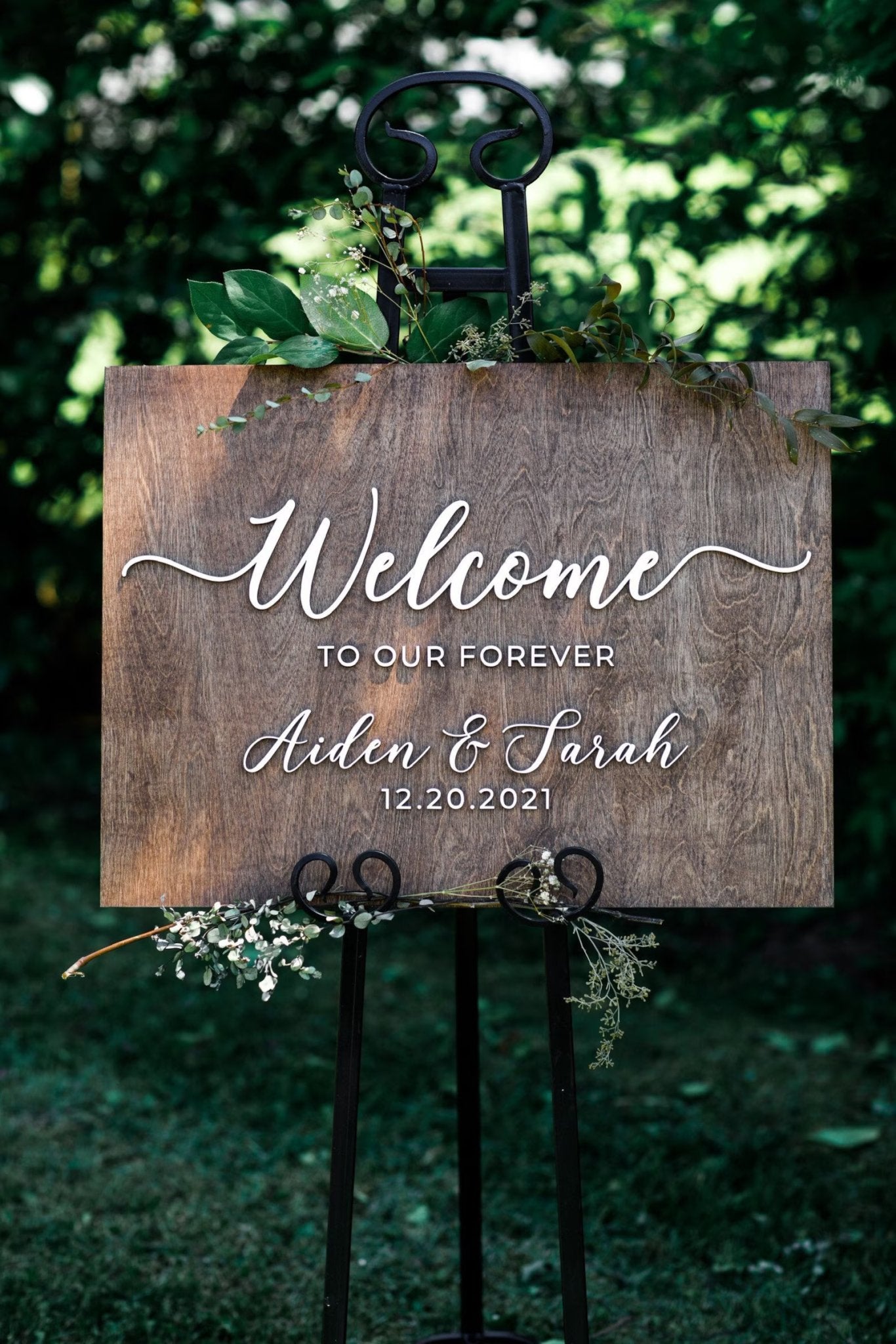 AIDEN & SARAH WEDDING WELCOME SIGN – Small Town Timbers